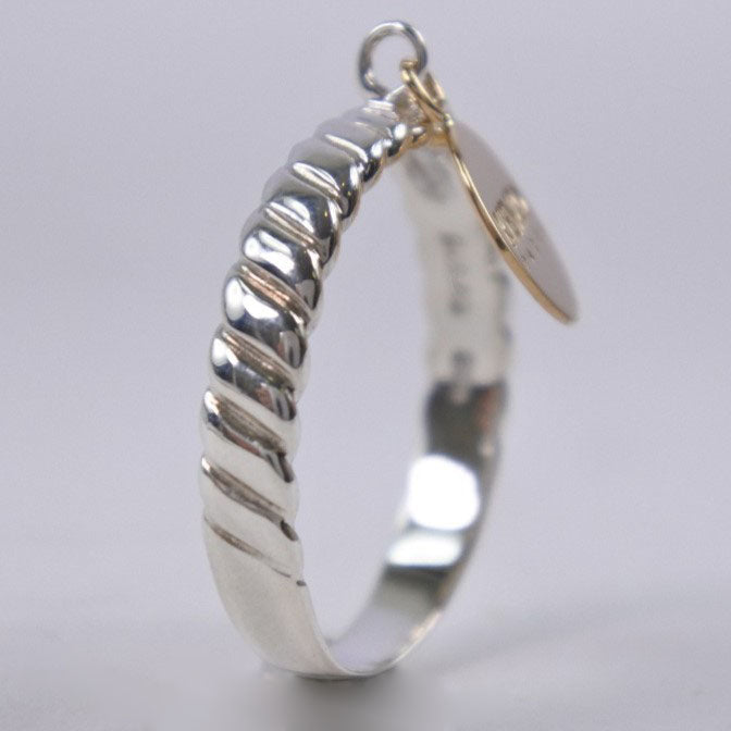 Facebook Pinterest Twitter